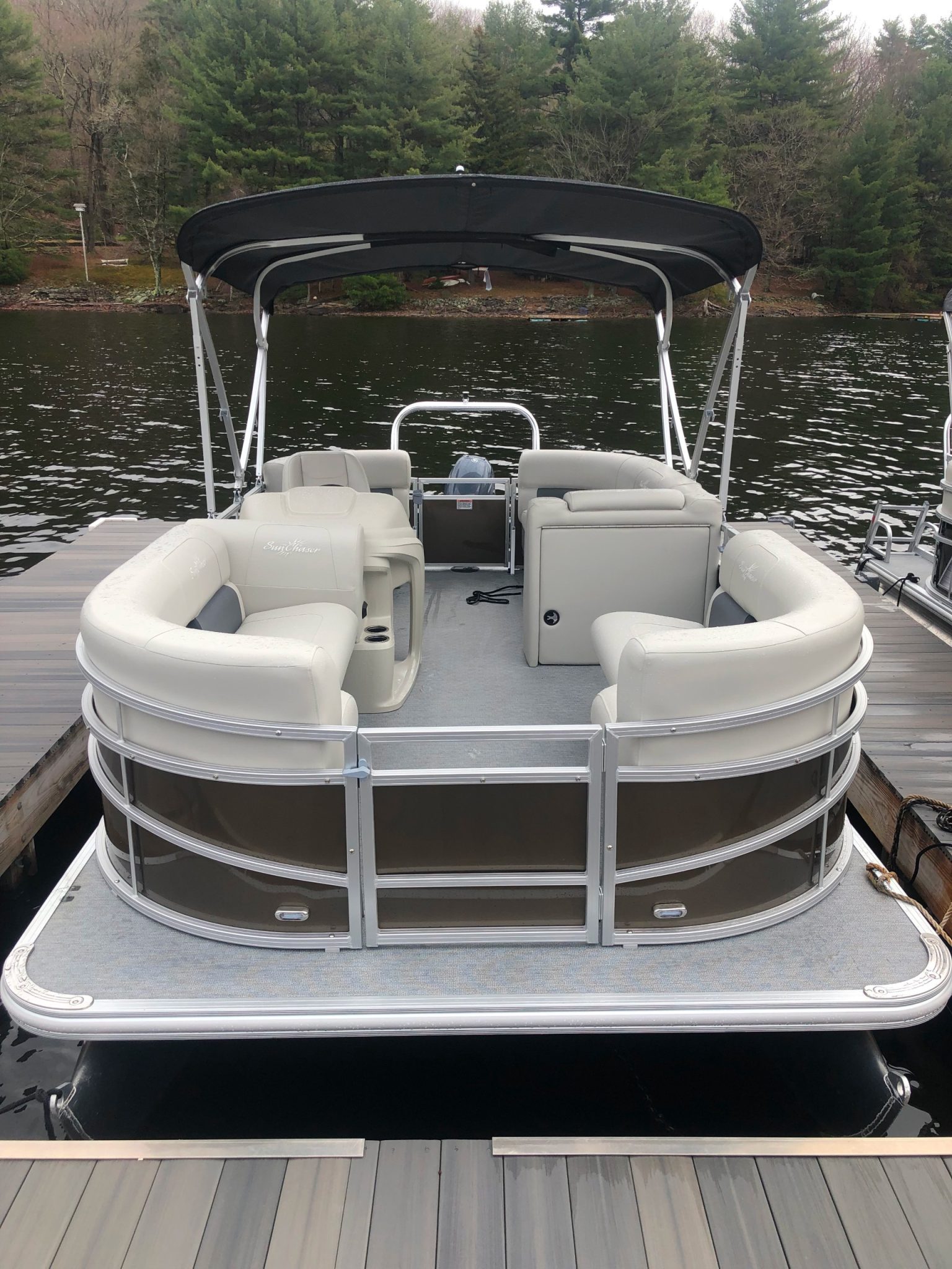 2022 SunChaser Vista 18 LR - New Wave Marina